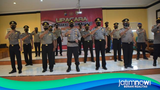 44 Personel Polres Situbondo Naik Pangkat