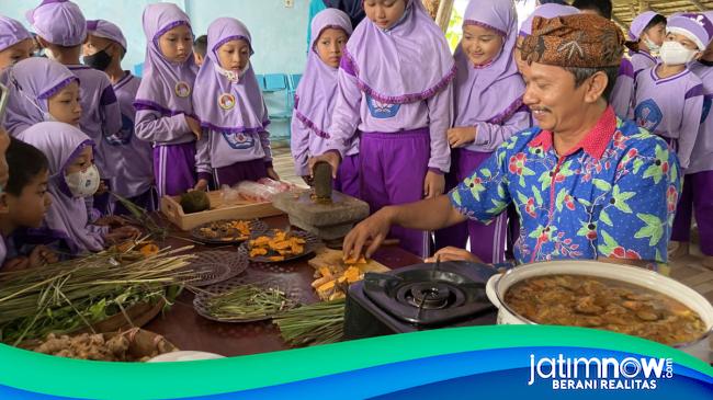 Berwisata Sambil Mengenal Tanaman Obat dan Belajar Membuat Jamu, Mau?