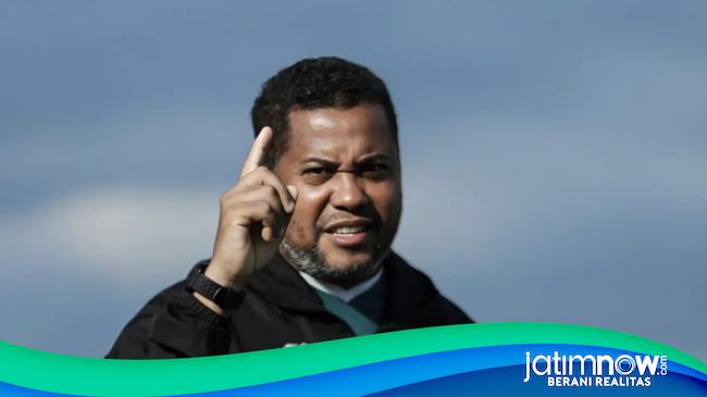 Tak Gentar Hadapi Persis Solo, Divaldo Anggap Persik Bukan Tim Lemah Tak Gentar Hadapi Persis Solo, Divaldo Anggap Persik Bukan Tim Lemah