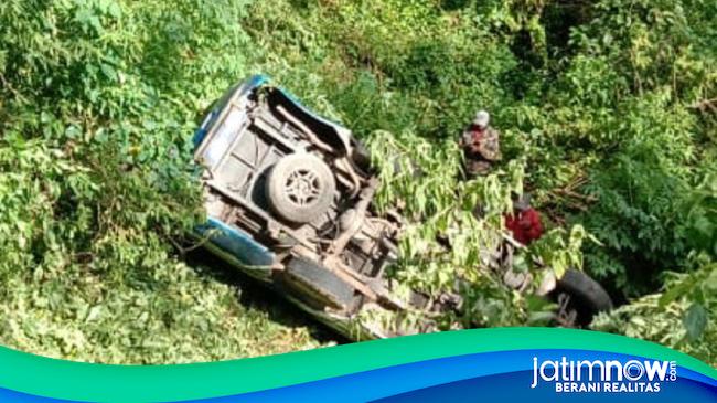 Mobil Rombongan Wisatawan asal Lamongan Pulang dari Bromo Terperosok ke ...