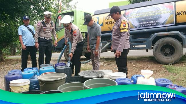 5 Desa Alami Kekeringan, Polres Tulungagung Kirim Ratusan Ribu Liter ...