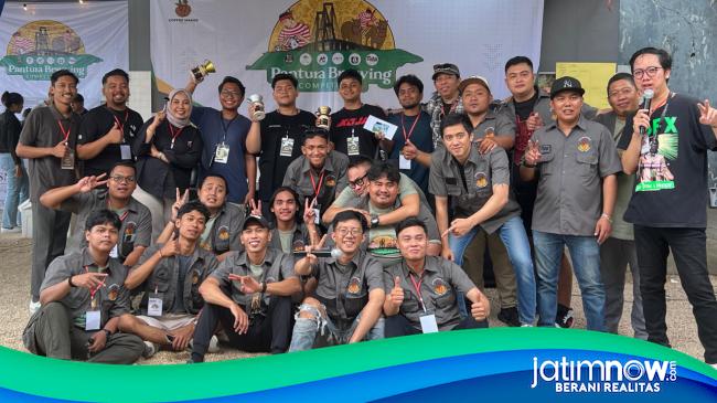 Para Barista Adu Skill Meracik dan Menyeduh Kopi di Sampang