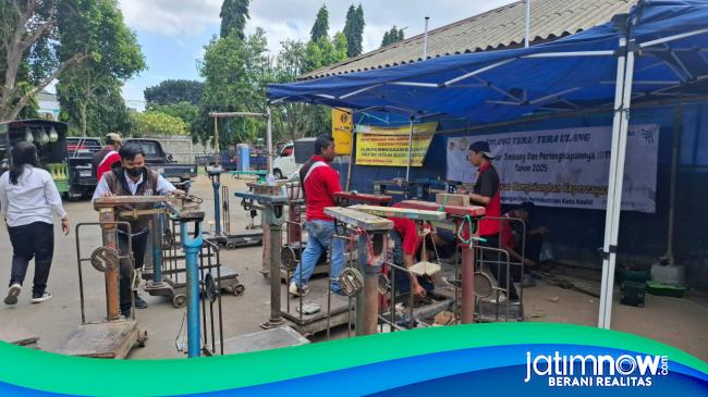Timbangan Pedagang Pasar dan Toko Emas di Kota Kediri Ditera Ulang
