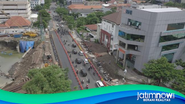 Catat! Kendaraan Berat Dilarang Melintasi Jalan Raya Gubeng Catat! Kendaraan Berat Dilarang Melintasi Jalan Raya Gubeng