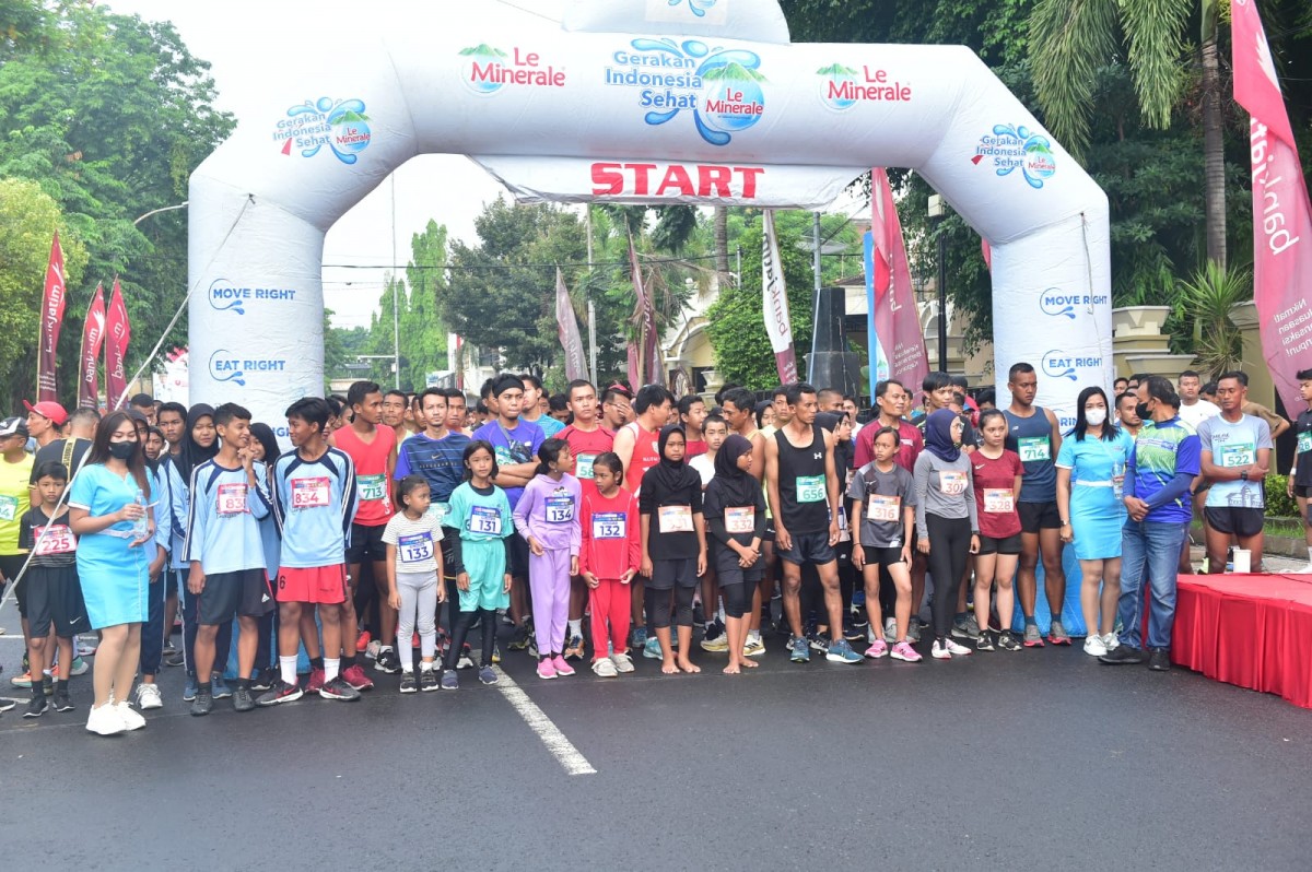 Ratusan Pelajar dan Pelari Profesional Semarakkan Lamongan City Run 2022 Ratusan Pelajar dan Pelari Profesional Semarakkan Lamongan City Run 2022