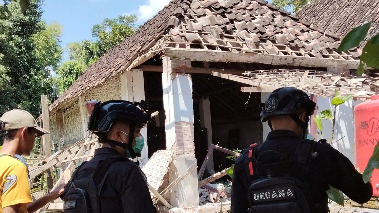 Rentetan 3 Ledakan di Jawa Timur Jelang Lebaran, Rumah hingga Masjid Rusak
